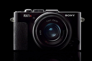 A Compact LED Light for Your GoPro and Smartphone | Fstoppers