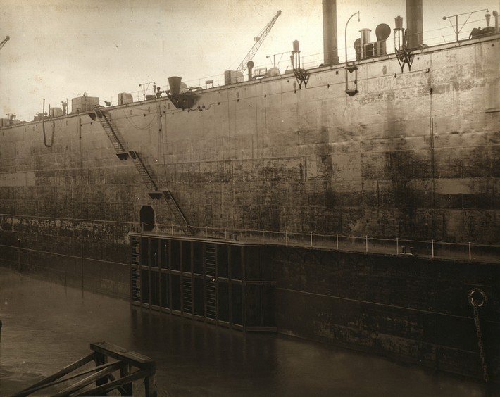 A Glimpse at Shipbuilding in the Early 20th Century | Fstoppers